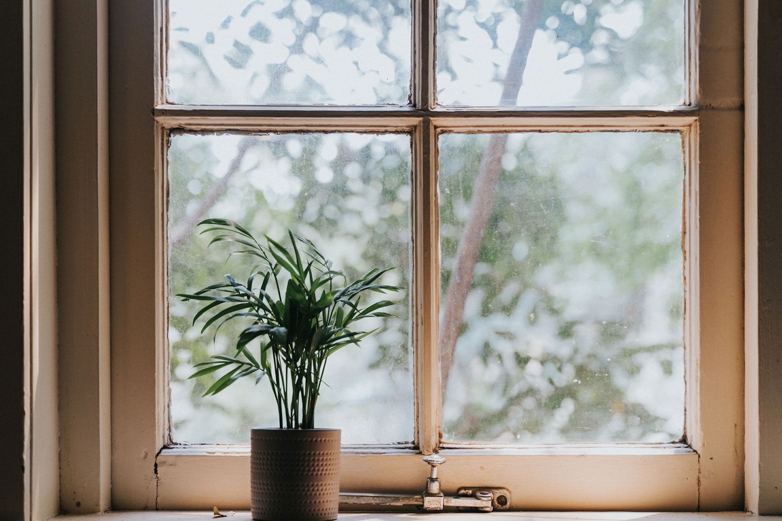 How to Fix a Window Crank: Easy Step-by-Step Guide | Burano Doors